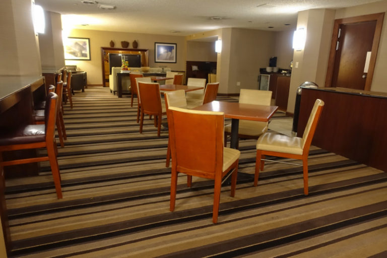Hotel Review: Sheraton Denver Tech Center Skyroom & Club Lounge